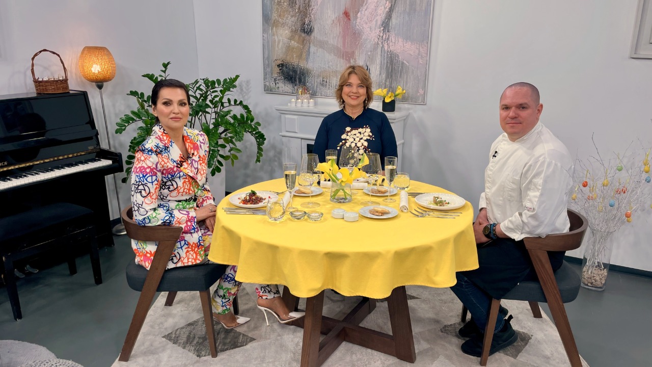 Svi za stol - Nina Badrić | Laudato